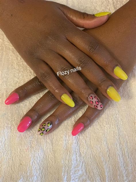 Gumgel With Animal Print Design 💅🥰 Florence M