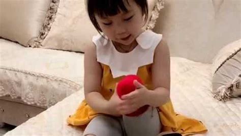 可怜的娃！成都6岁独腿小女孩，花季少女，让人泪目，长得很美 高清1080p在线观看平台 腾讯视频