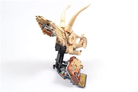 Lego 76969 Dinosaur Fossils Triceratops Skull Review