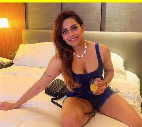 Any One Knows Her Name 1644959 ›