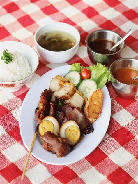Nasi Campur Komplit Nasi Campur Hainam Komplit B Kuliner Babi Jogja