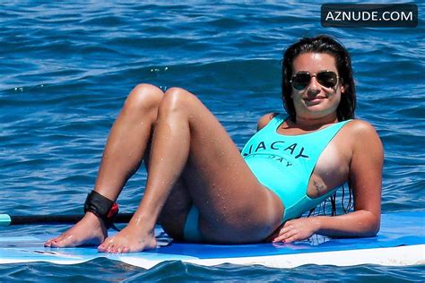 Lea Michele Sexy Doing Some Serious Stretches While Vacationing With Her Gals In Maui Aznude