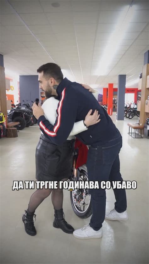 Stefan Lazarov Кој ќе го изеде преубавиот Triple Double Burger од Kfcmakedonija 🍔 Instagram