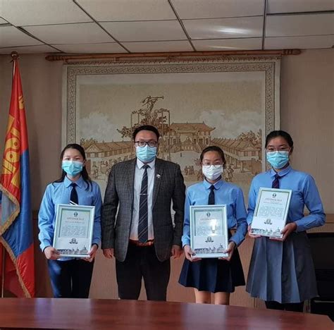 “Улс төрийн хилс хэрэгт хэлмэгдэгчдийн дурсгалыг хүндэтгэх өдөр” эссэ