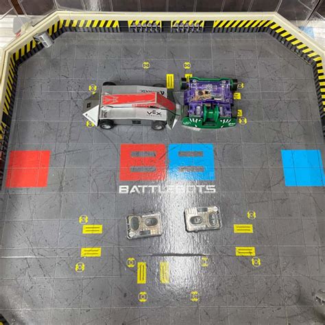 Working Hexbug Battle Bots And Arena Set S