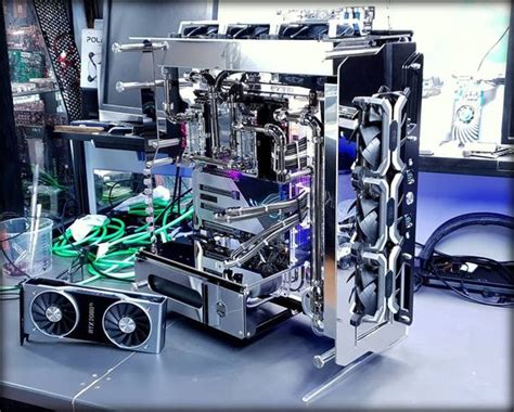 Ide Kreatif Rakit Komputer Dengan Komponen Berwarna Chrome Tampil Elegan Dan Sedap Dipandang