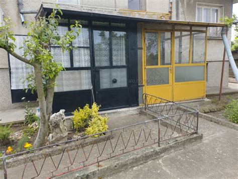 Двуетажна къща Двуетажна къща 200 кв м РЗП 500 кв м двор Къщи Вили Враца Продава се д