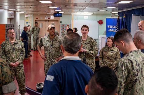 Dvids News Centcom Component Planners And Staff Take An In Depth Look Inside Of Usns
