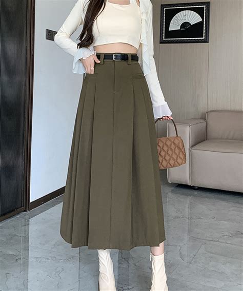 하이웨스트 맞주름 플리츠 뒤트임 A라인 롱 스커트 주름치마 긴치마 깔끔한 모던 시크 데일리룩 가을 출근룩 사무실 오피스룩 결혼식 하객룩 올드머니룩 에이블리
