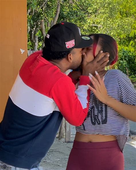 Me Gusta La Mujer De Mi Vecino Me Gusta La Mujer De Mi Vecino By