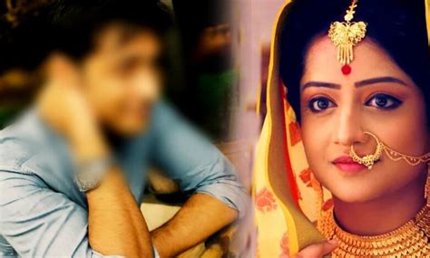 ১৩ বছরের অভিনয় জীবনে ইতি টেনে বিদেশে পাড়ি দিচ্ছেন অভিনেত্রী রুশা