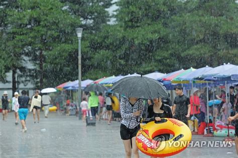 여름 소나기 연합뉴스