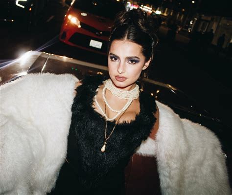 1280x1080 Resolution Addison Rae Model 1280x1080 Resolution Wallpaper Wallpapers Den