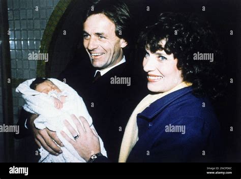 Maggie Kemper Wife Of Former Canadian Prime Minister Trudeau With Husband Fried Kemper And Their