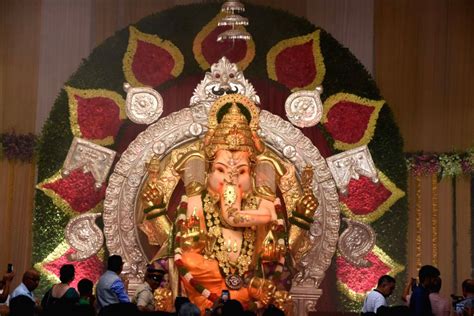 First look - Guru Ganesh Seva Mandal