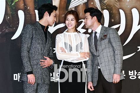 bnt포토 장신영 정은우 배수빈 볼 뽀뽀 고민이야 bnt뉴스