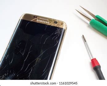Broken Android Images Stock Photos Vectors Shutterstock