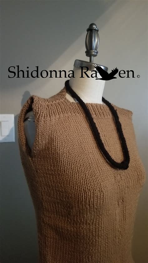 knitting versus crocheting what s the difference and which should you