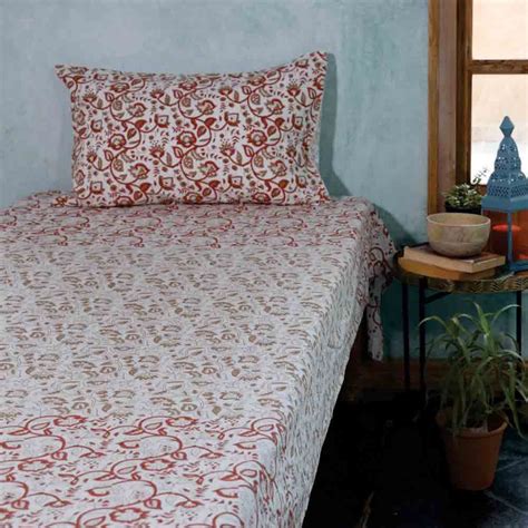 Wardaa Rust Block Print Bed Sheet Fanusta