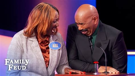 Podium answer dismantles Steve Harvey!! - YouTube