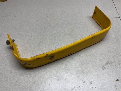 Cub Cadet 2146 Lawn Tractor 14hp Part 703 05626 0716 Front Bumper Parts Frog