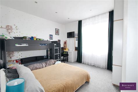 Beecroft Estates Added A New Photo Beecroft Estates