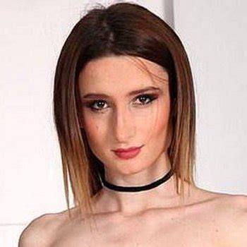 Kiss Patricia Feed Watch The Latest Updates On Freeones