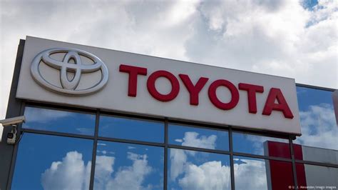 توقف موقت کارخانه‌های تویوتا در ژاپن به خاطر مشکل فنی Dw ۱۴۰۲۶۷