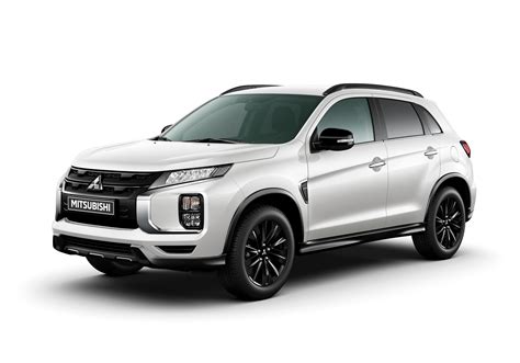 Обновлённый Mitsubishi ASX в чёрном стиле.