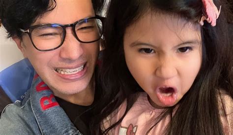 รวมรูปภาพของ หนุ่ม กรรชัย เปิดตัวลูกชายหล่อมาก ภาพเหมือนเป๊ะ น้องมาย