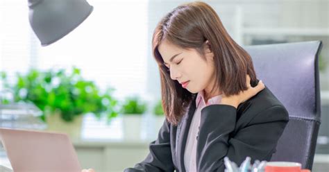 엉덩이 딱 붙여 오래 앉아 있으면 몸에선 이런 이상이