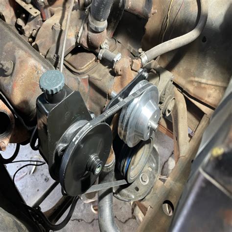 How to Maintain a Hydraulic Power Steering Pump