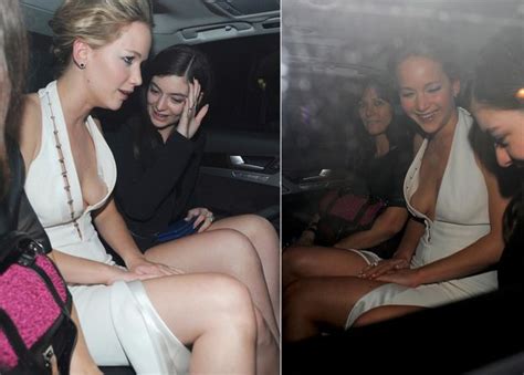 Jennifer Lawrence Suffers Waldrobe Malfunction Thejr2