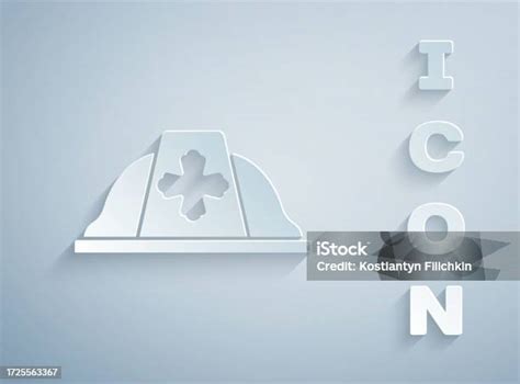 종이 컷 소방관 헬멧 또는 소방관 모자 아이콘 회색 배경에 격리 종이 아트 스타일 벡터 3차원 형태에 대한 스톡 벡터 아트 및 기타 이미지 3차원 형태 걸이 장비