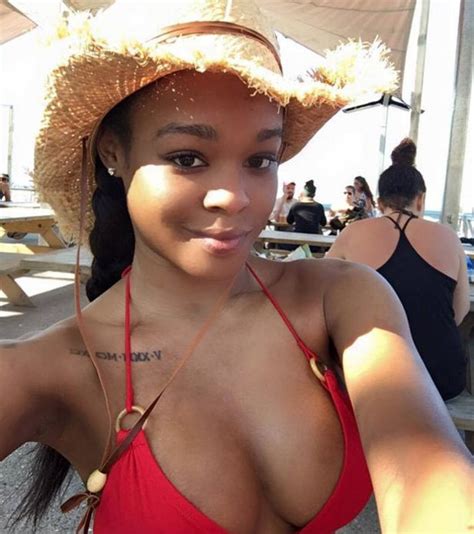 10 Hot Sexy Azealia Banks Bikini Pics
