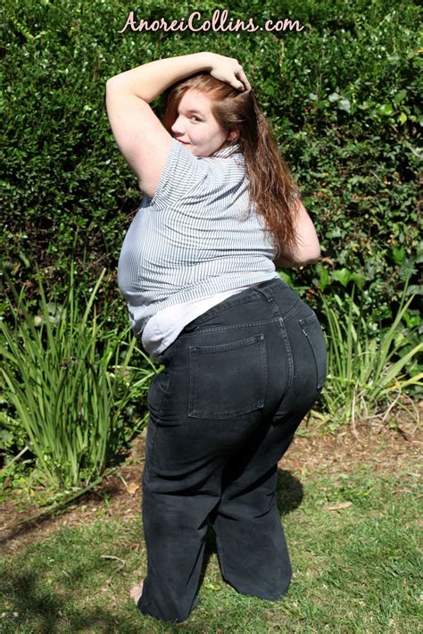 Buttons Anorei Collins