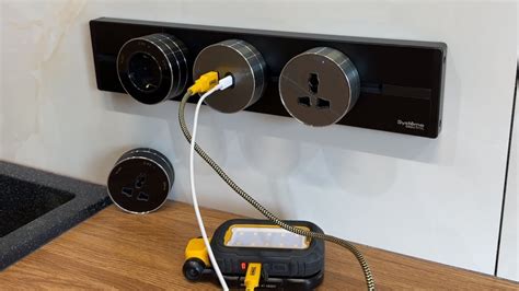 MultiTrack система трековых розеток от чего омпании Systeme Electric # ...