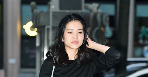 김태리 수수한 종방연 패션 미스터 션샤인 [포토엔hd]