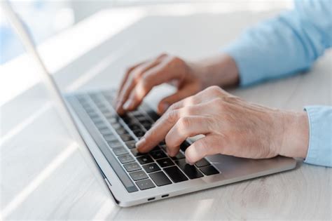 Premium Photo Closeup Of Business Woman Hands Using Laptop Computer