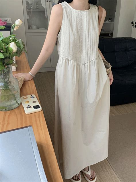 큐스 핀턱 나시 롱원피스 뷔스티에휴양지 에이블리