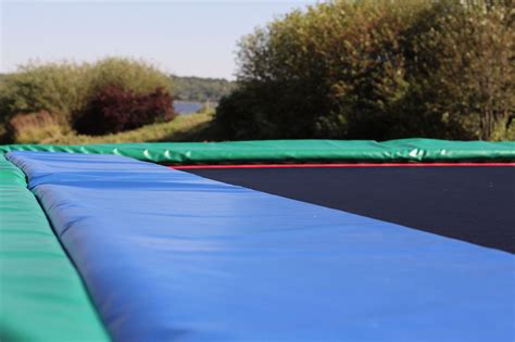 Flaman Fitness Ctm 11x17 Rectangular Trampoline