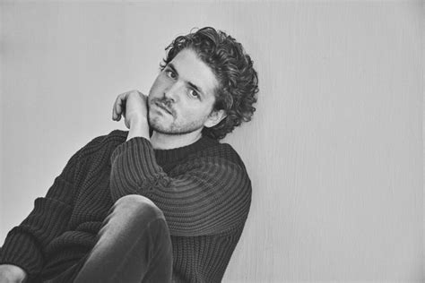 Philip Ettinger Contentmode