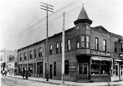 31 Amazing Vintage Photographs Capture Daily Life In Whittier