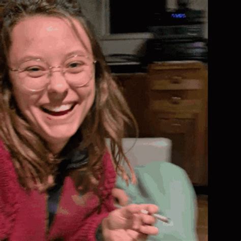 Gif Discover Share Gifs Gif Cool Gifs Discover