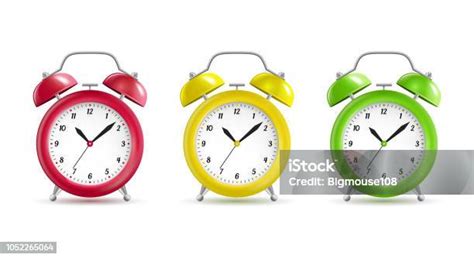 현실적인 상세한 3d 빈티지 컬러 알람 시계 설정합니다 벡터 벽 시계에 대한 스톡 벡터 아트 및 기타 이미지 벽 시계 3차원 형태 시계 Istock