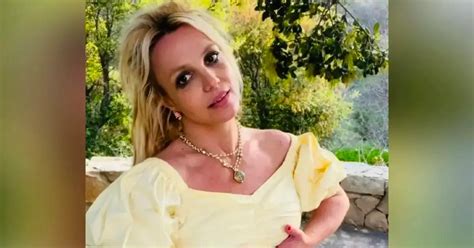 Britney Spears Makes Zero Sense In Latest Ig Post Fans Confused