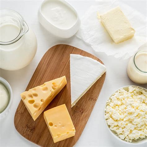 Сүү болон сүүн бүтээгдэхүүн хэрэглэдэггүй хүмүүс хэрэглэж болох кальциар баялаг хүнс