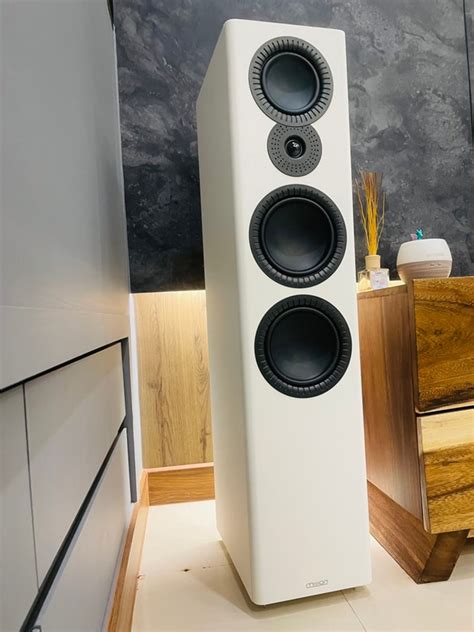 Hifitower บอกแล้วว่าขาวเกินต้านทาน Mission Lx6 Mkii