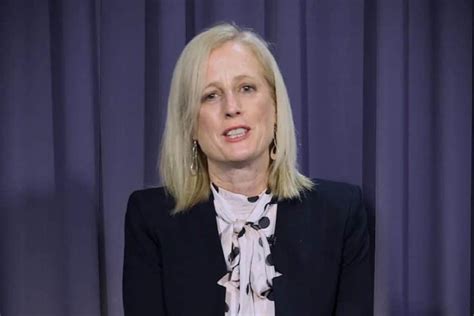 Labor To Report Annually On Australias Gender Equality Progress