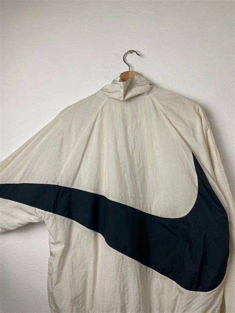 NIKE BIG SWOOSH, Men's Fashion, Coats, Jackets and Outerwear on Carousell